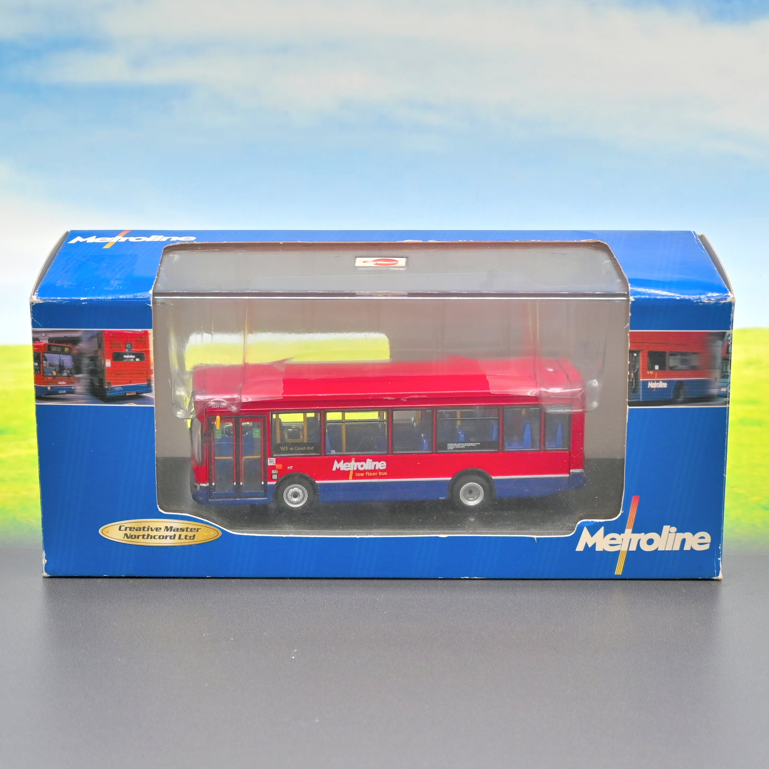 CMNL ukbus 3003 / Plaxton Mini Pointer Dart / Metroline / 1:76 Scale ...
