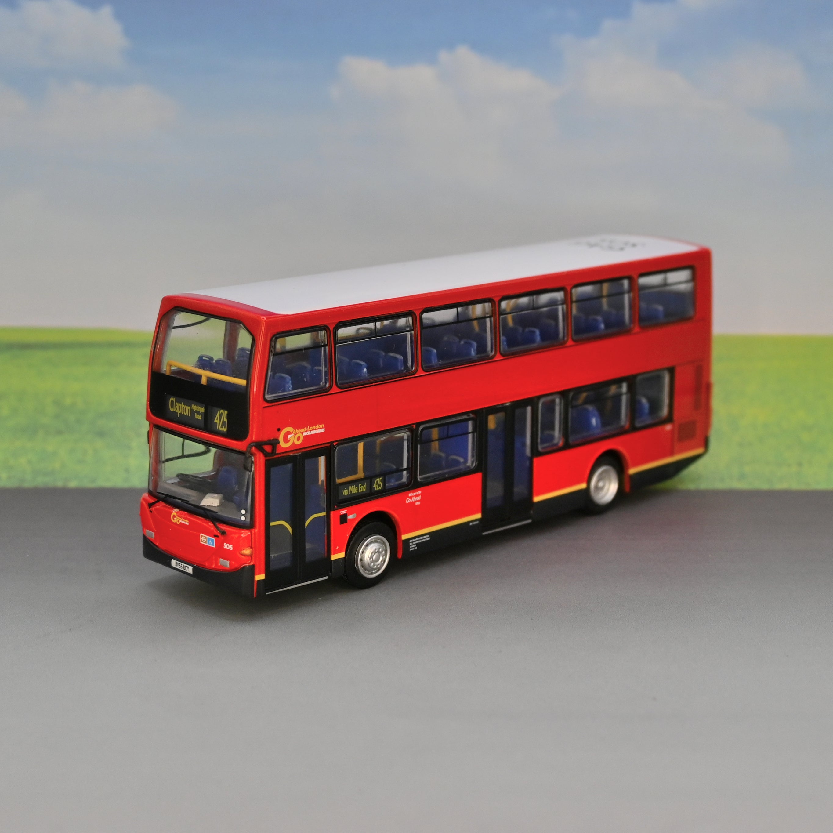 Britbus ES2-04A / Scania OmniDekka / Go-Ahead London / Docklands Buses ...