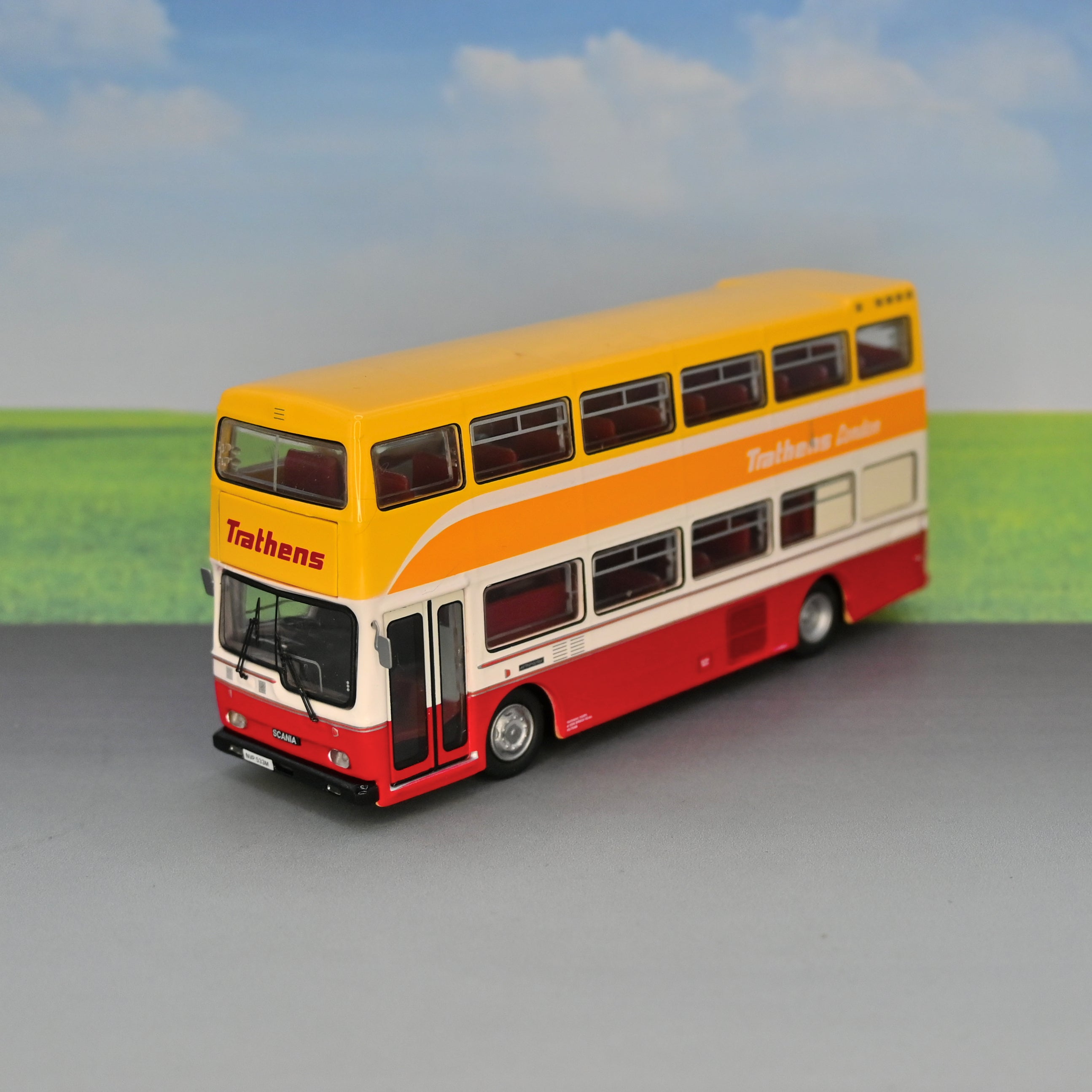 Britbus N 6106 / Scania Metropolitan / Trathens Tours / 1:76 Scale ...