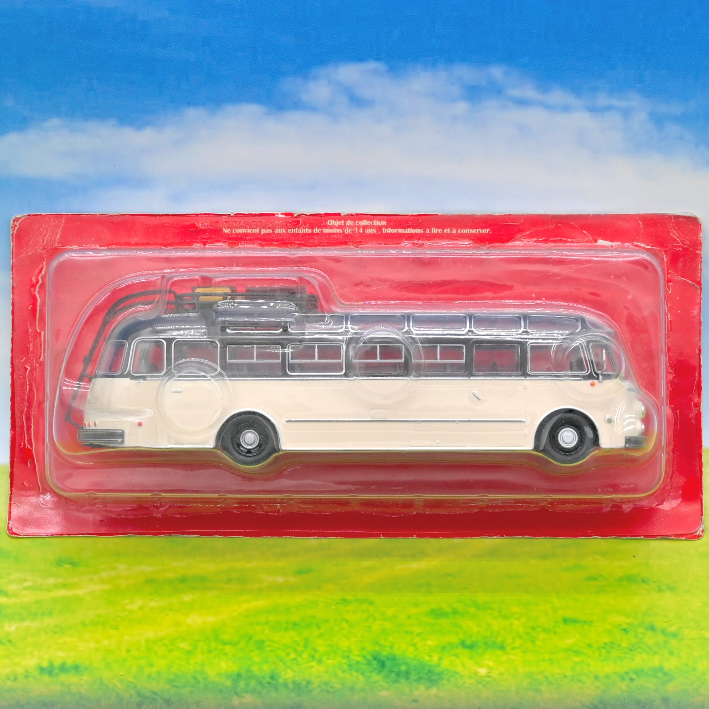 IXO Hachette / Isobloc 648 DP / Cream & Black France / 1:43 Scale ...