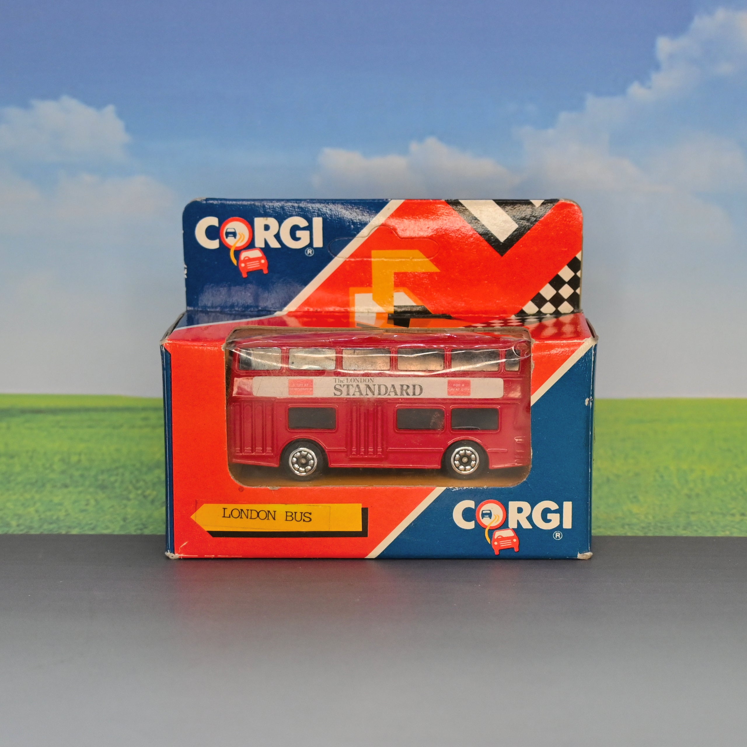 Corgi 90110 / London Bus / The London Standard | Model Buses Collection