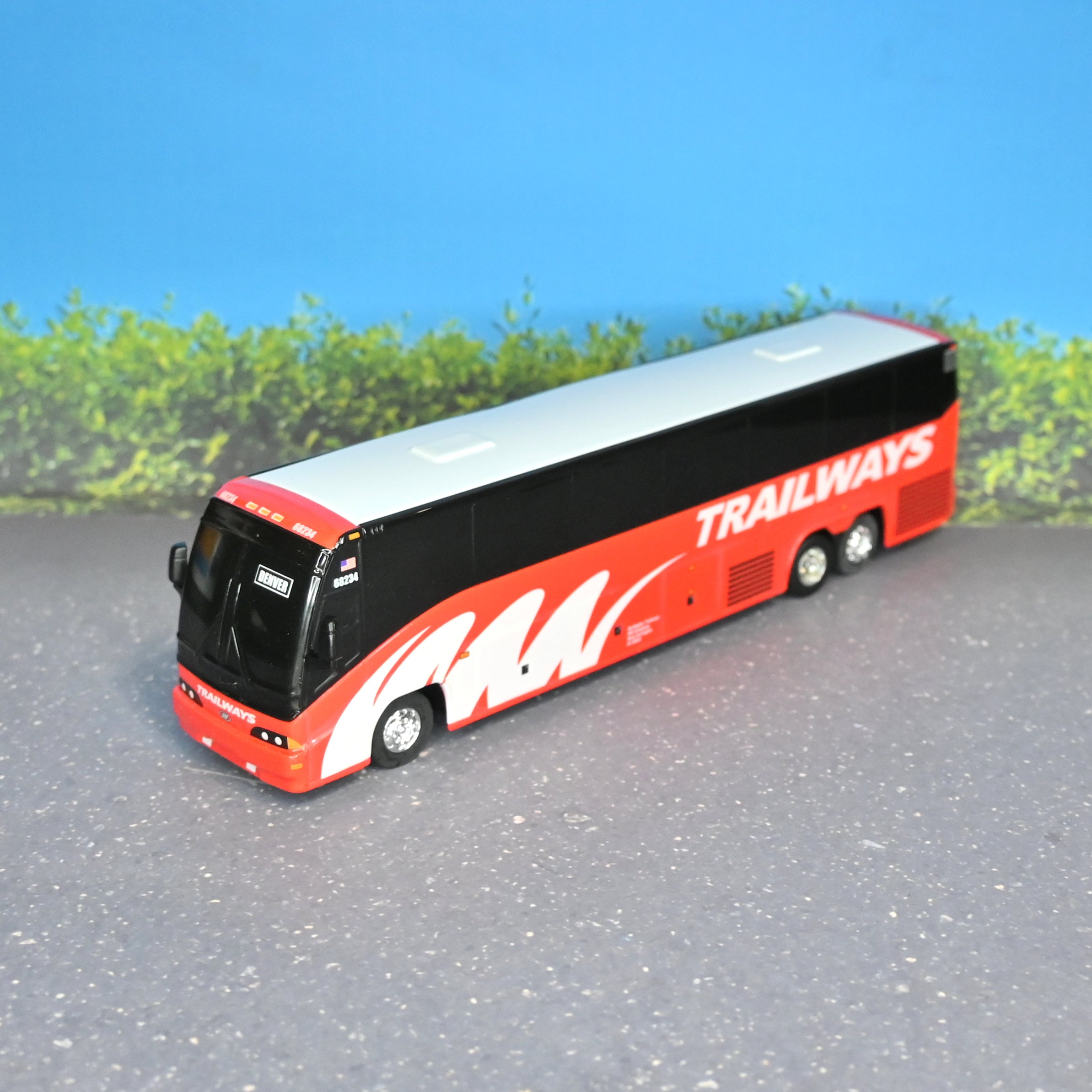 Tonkin Replicas / Trailways / 1:64 Scale | Model Buses Collection