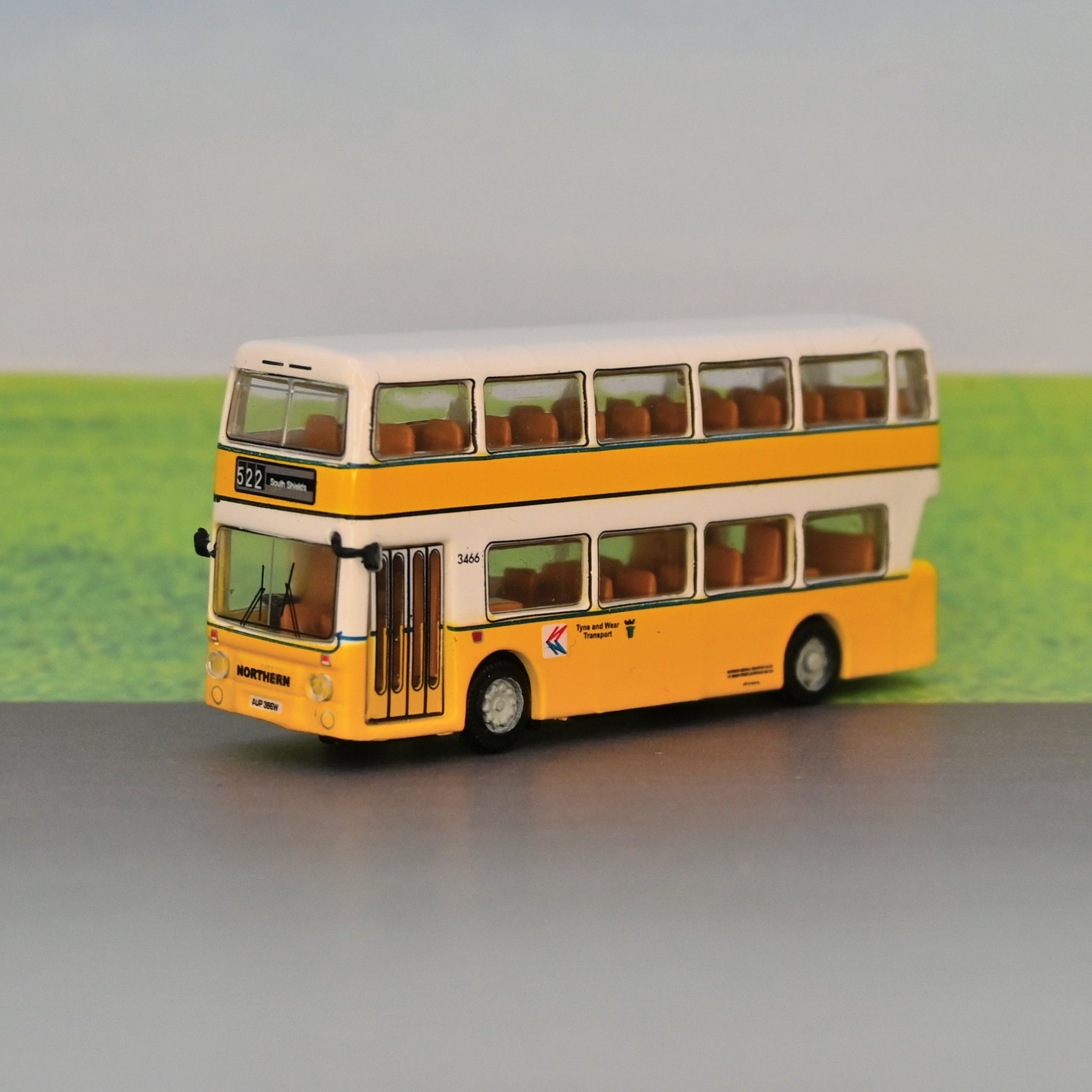 B-T Models NAN005 / Leyland Atleantean / Tyne & Wear Transport / 1:148 ...