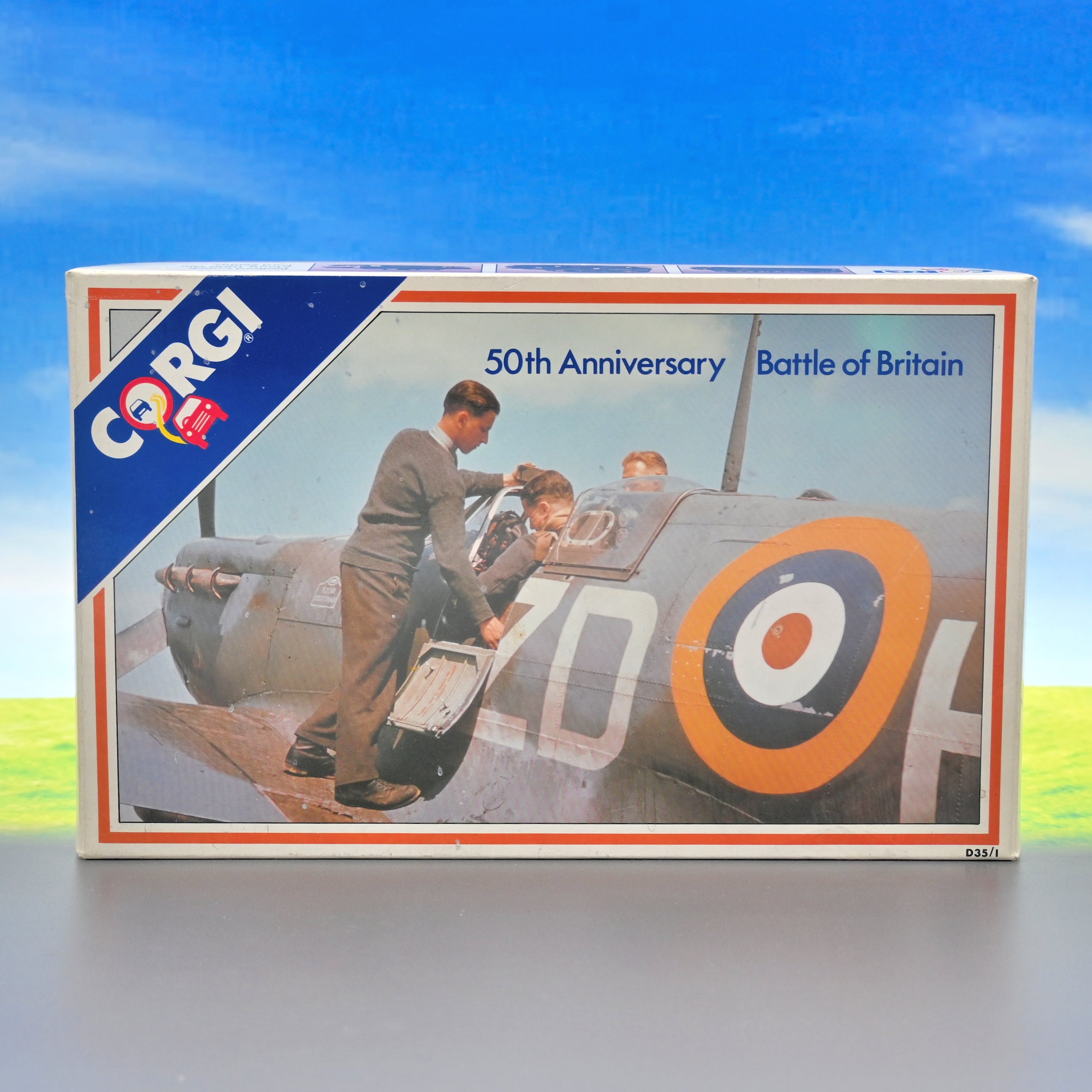 Corgi D35/1 / 50th Anniversary Battle of Britain / Bedford Coach Morris ...