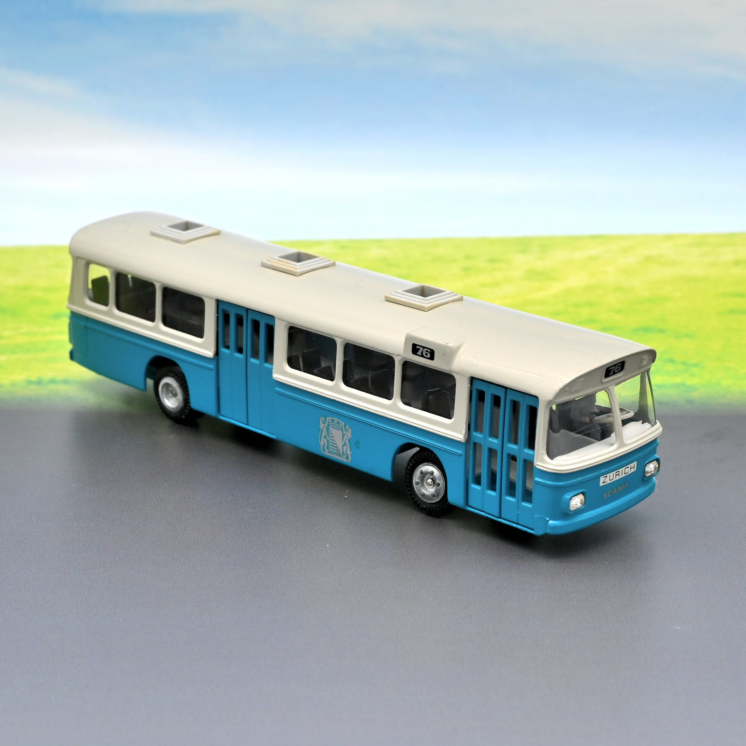 PRE-OWNED Tekno 851 / Scania CR-76 / Zurich / 1:43 Scale | Model Buses ...