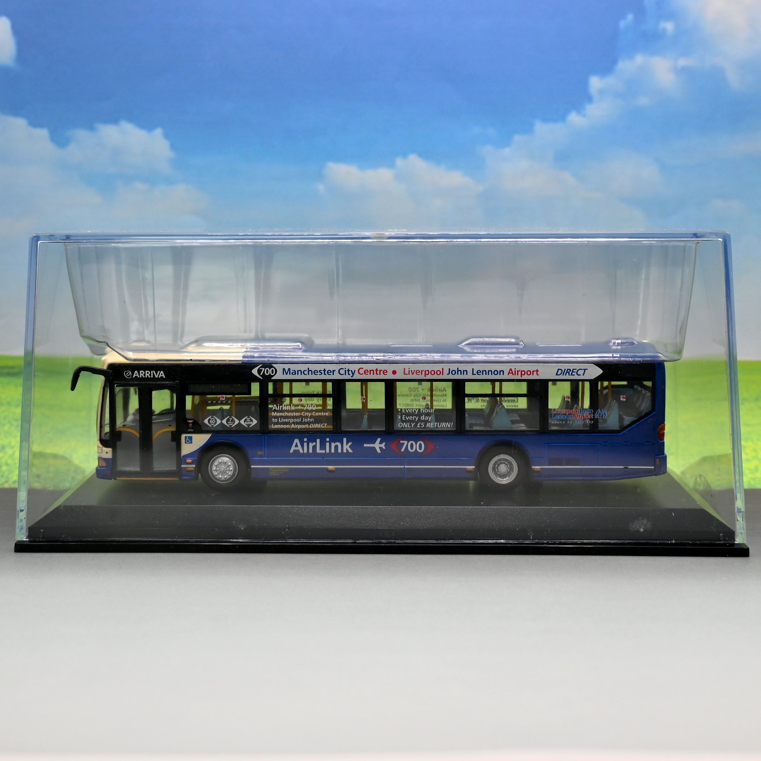 PRE-OWNED / CMNL ukbus 5004 / Mercedes-Benz Citaro / Arriva Manchester ...