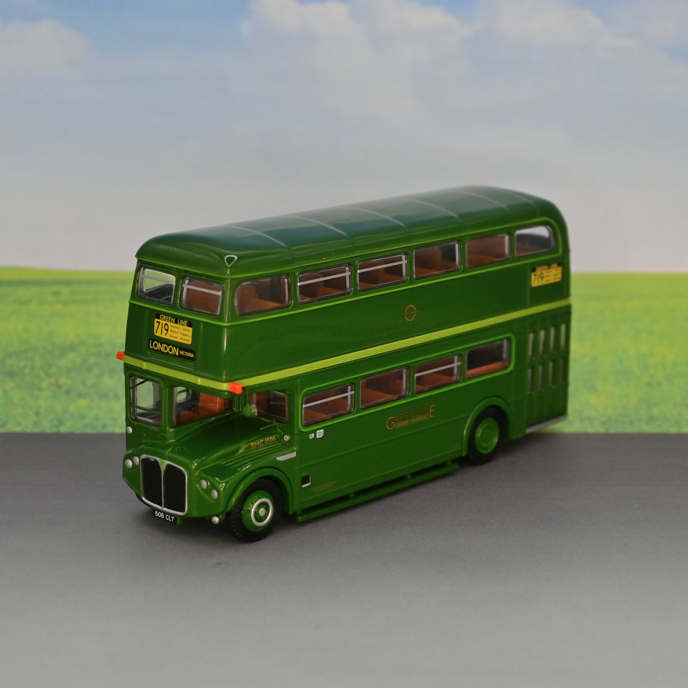EFE 31701 / RMC Routemaster / Green Line / 1:76 Scale | Model Buses ...