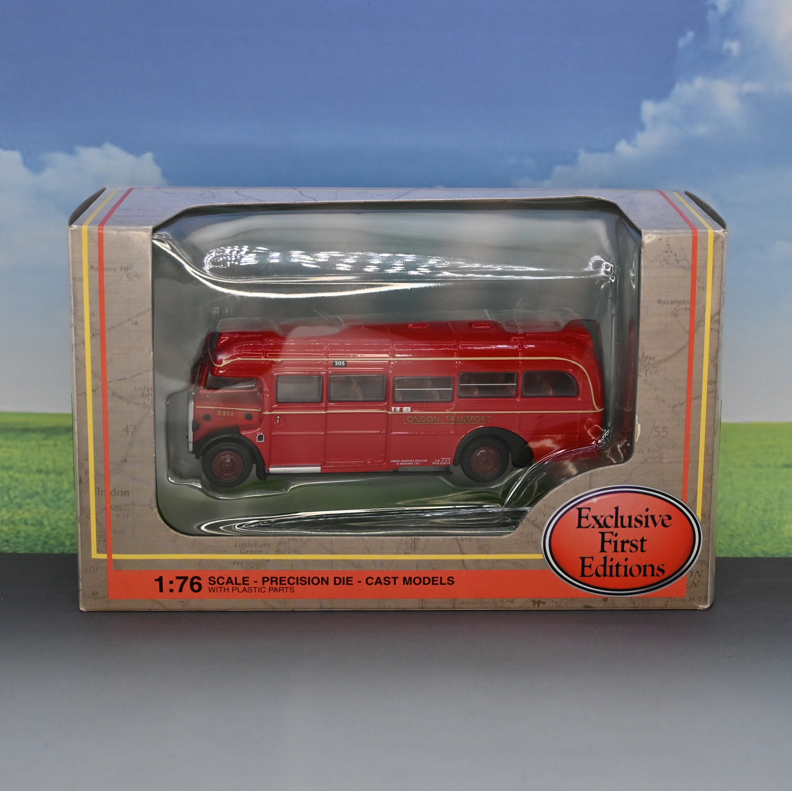 EFE 30006 / AEC 10T10 / London Transport / 1:76 Scale | Model Buses Collection