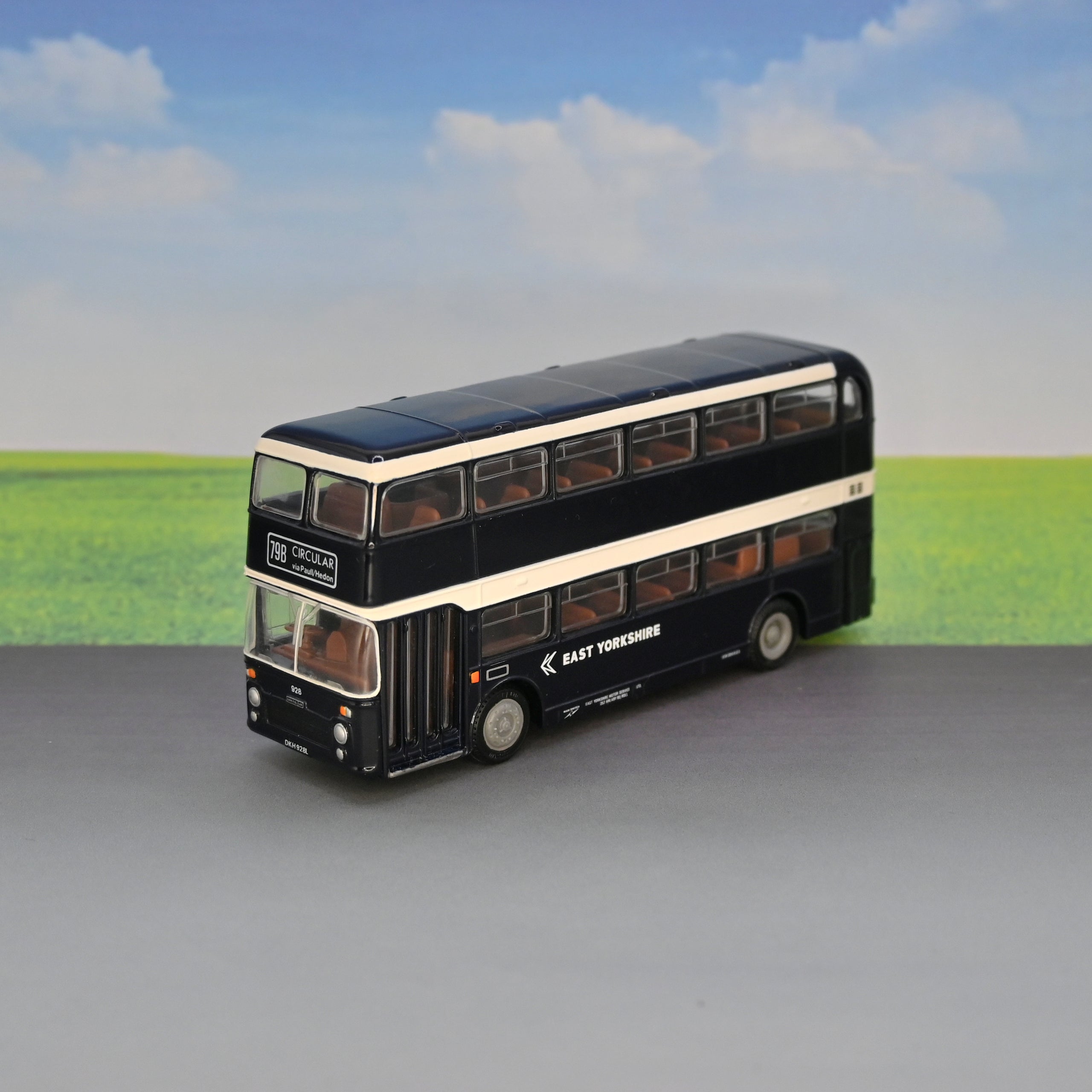 EFE 20301 / Bristol VR Series II / East Yorkshire / 1:76 Scale | Model ...