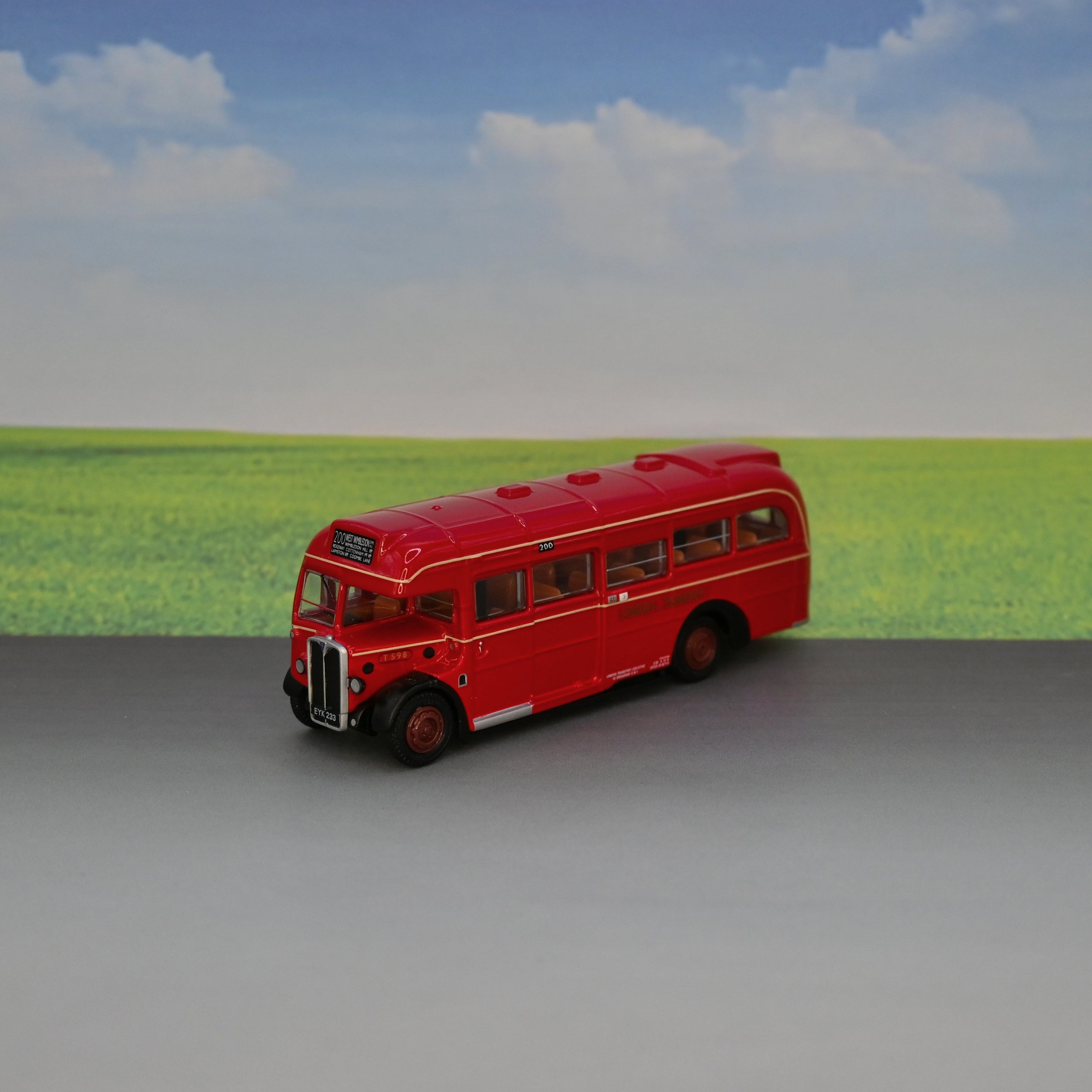 EFE 30005 / AEC 10T10 / London Transport / 1:76 Scale | Model Buses ...