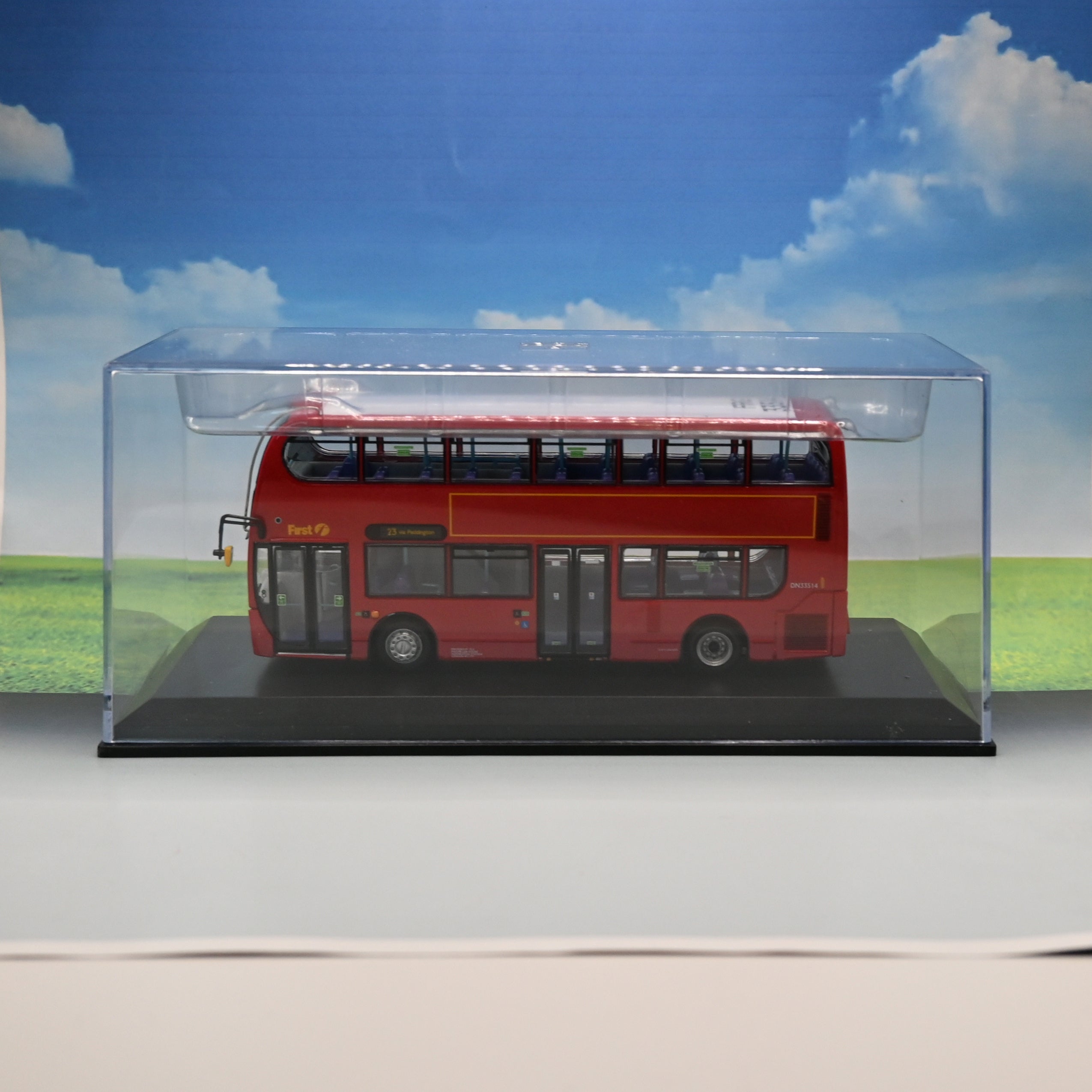 CMNL ukbus 6017 / Alexander Dennis Enviro400 / First London / 1:76 ...