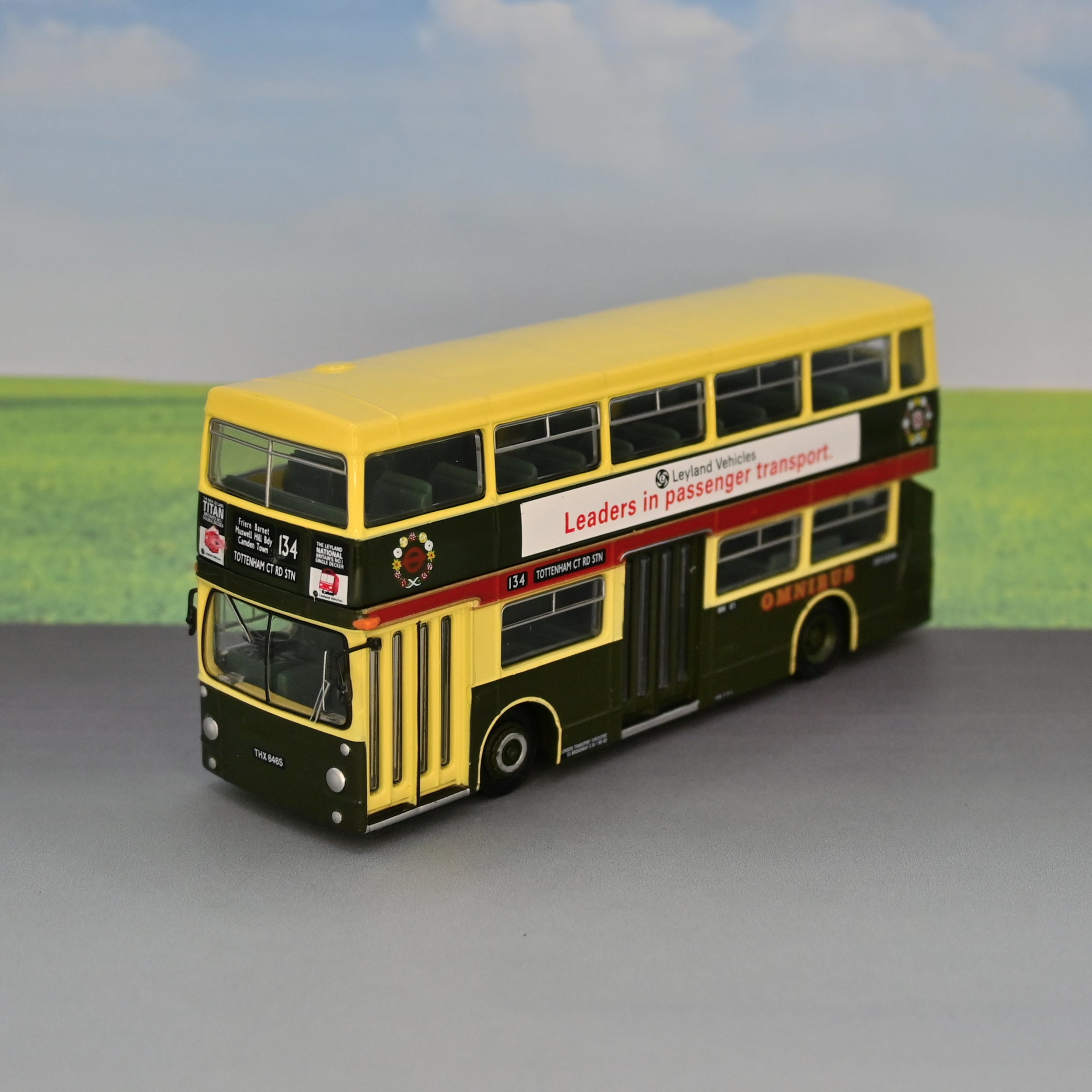 EFE 31301 / DMS Fleetline / Shillibeer Omnibus / 1:76 Scale | Model Buses Collection