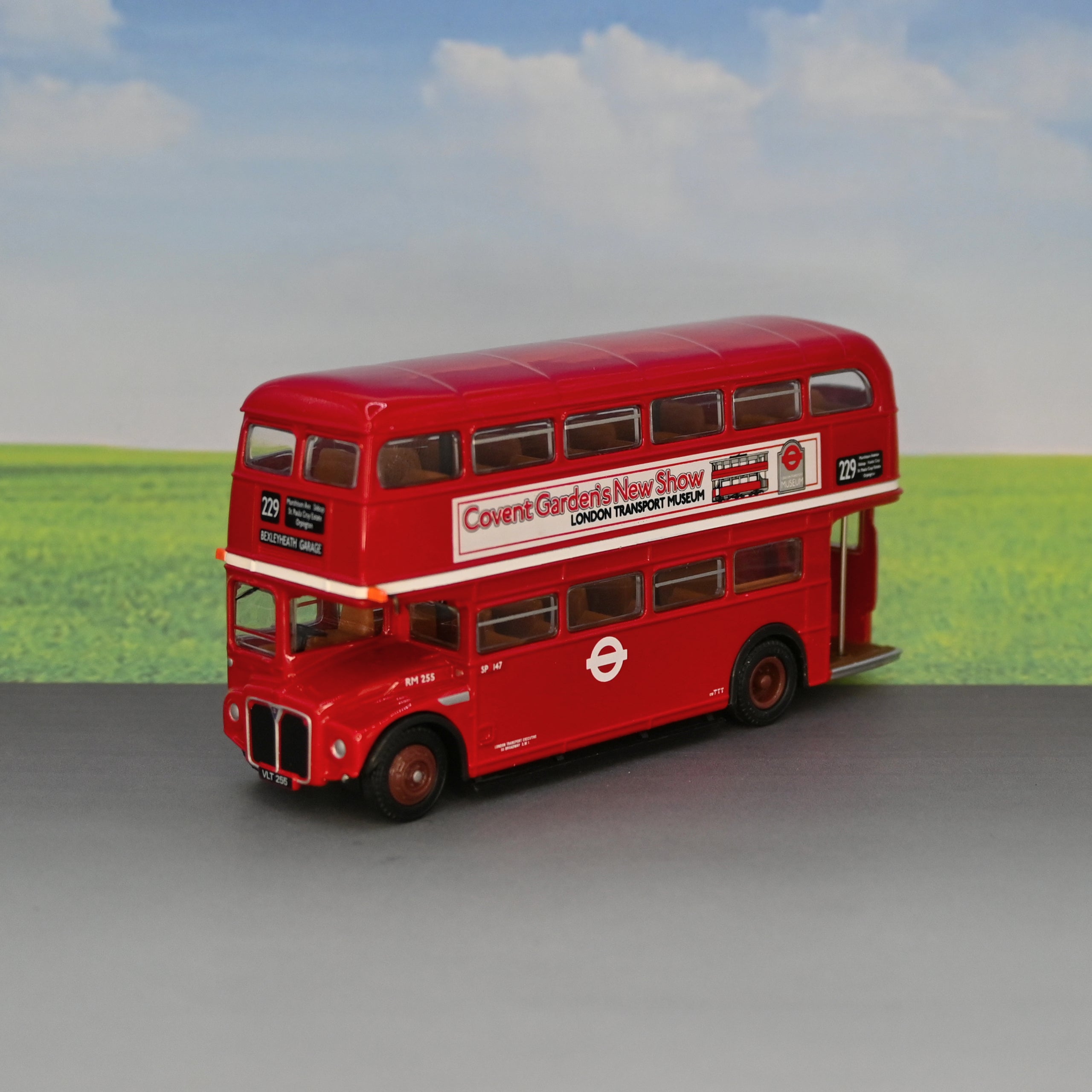 EFE 31504 / AEC Routemaster / London Transport / 1:76 Scale | Model ...