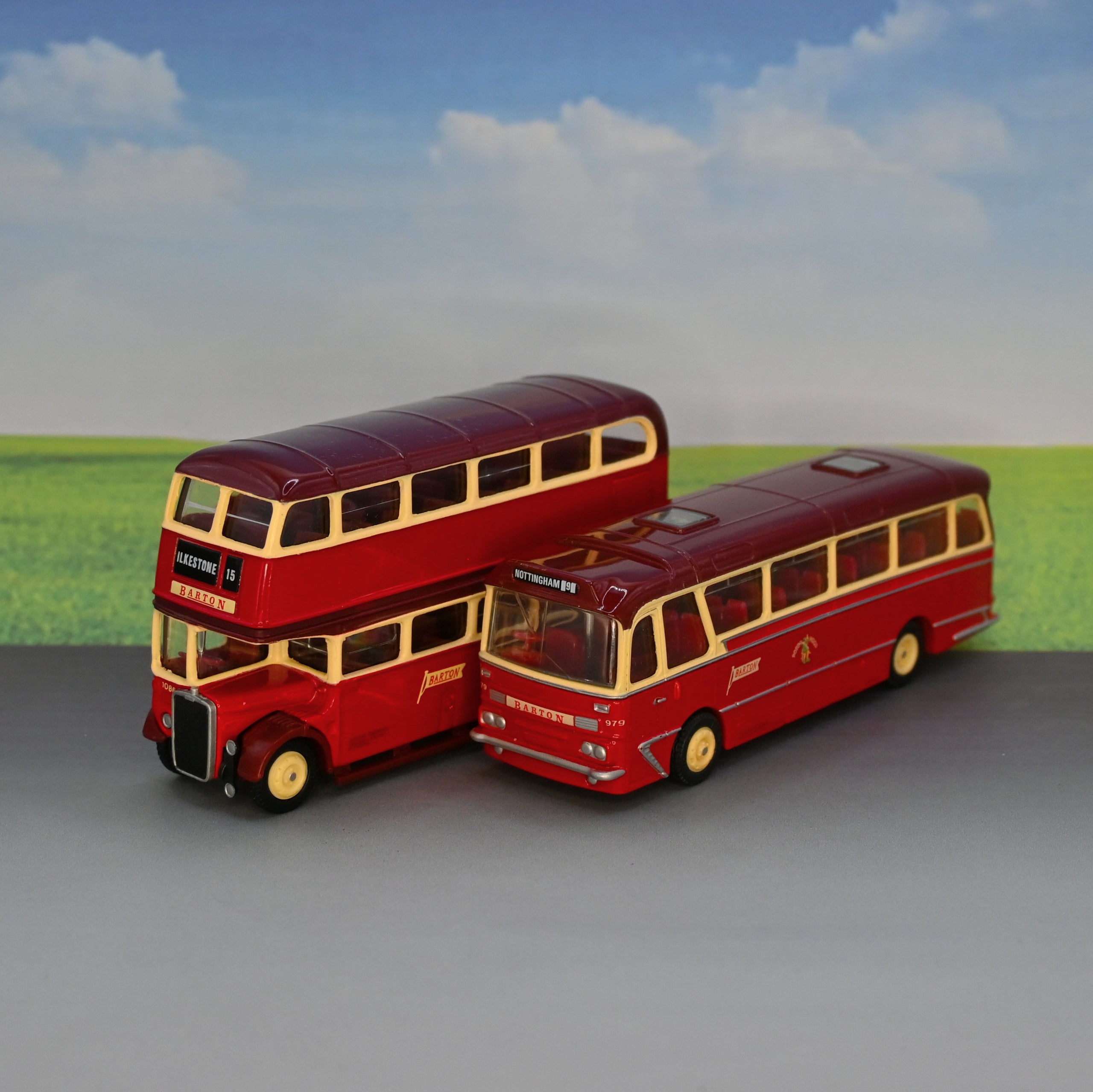 EFE 99905 / Leyland Titan RTL & Harrington Grenadier / Barton Transport ...