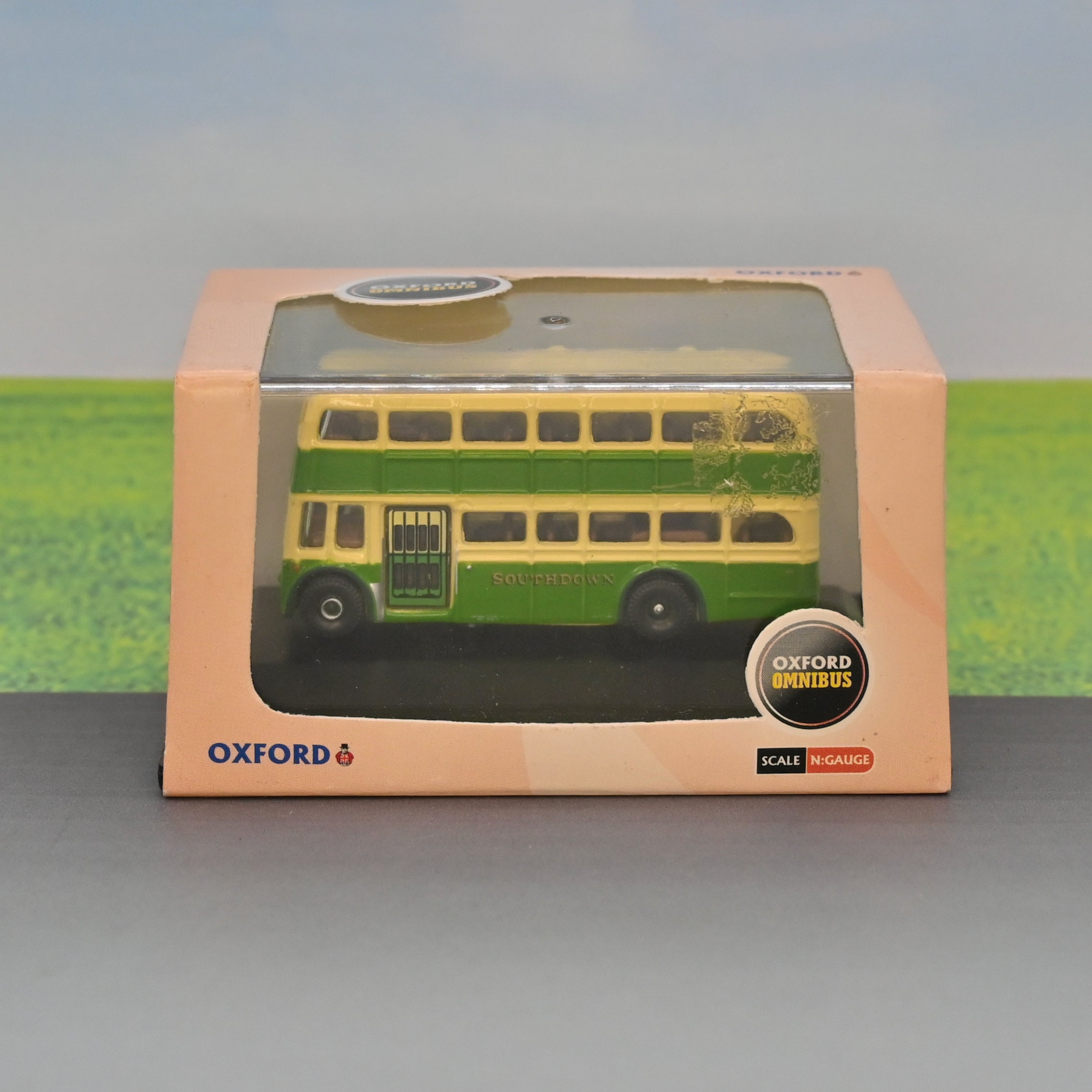 Oxford NQM001 / Queen Mary / Southdown / 1:148 Scale | Model Buses ...