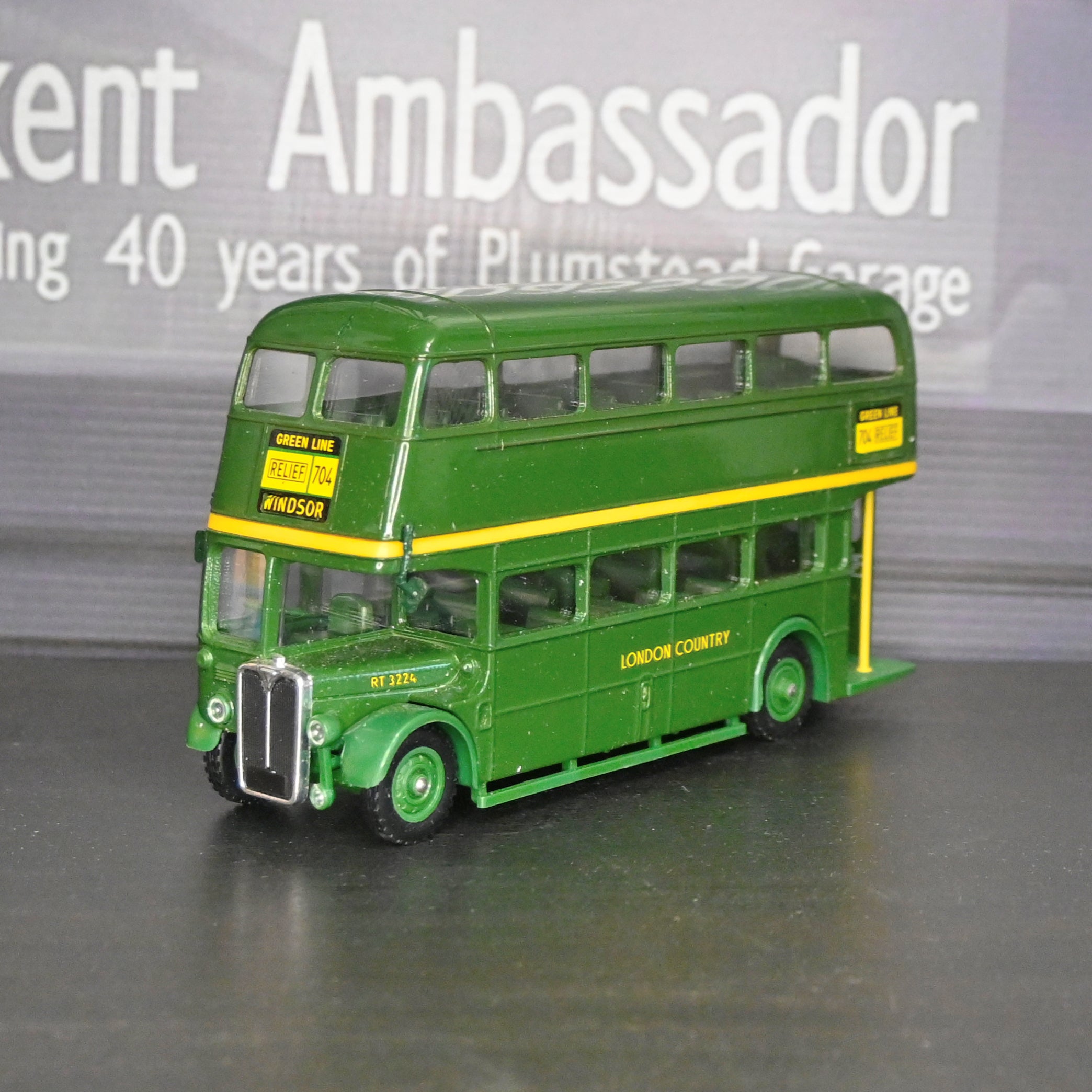Solido / AEC RT / London Country / 1:50 Scale | Model Buses Collection